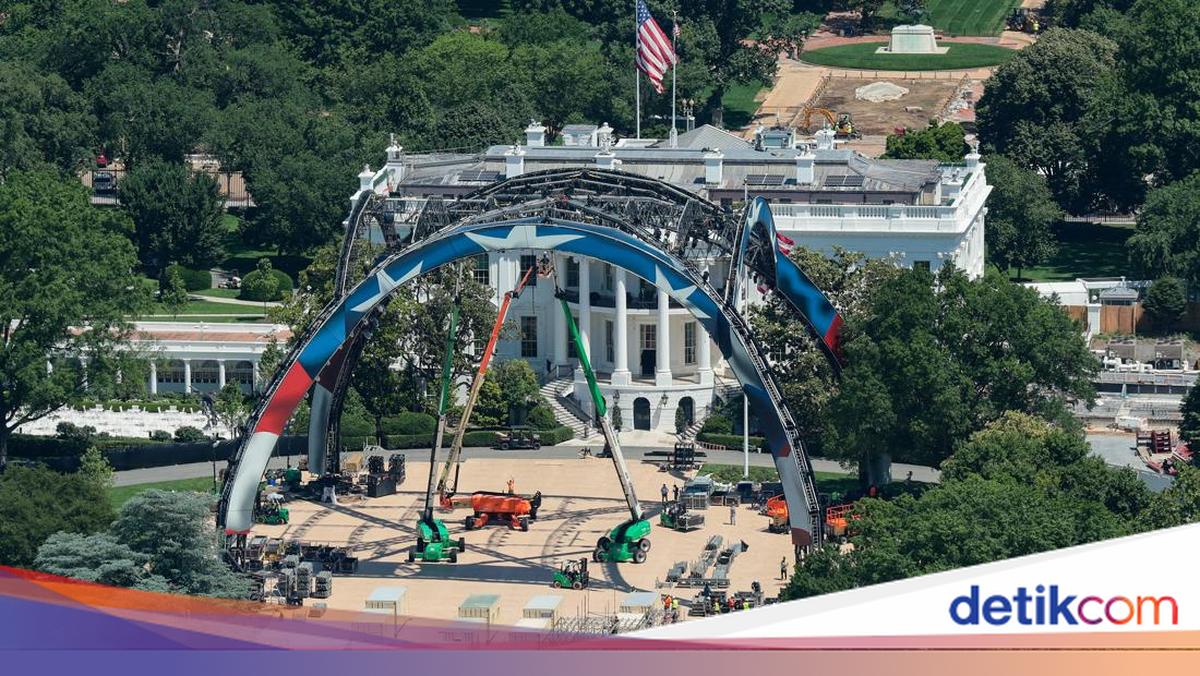 Bukan Sementara, Trump Mau Arena UFC di Depan Gedung Putih Jadi Permanen