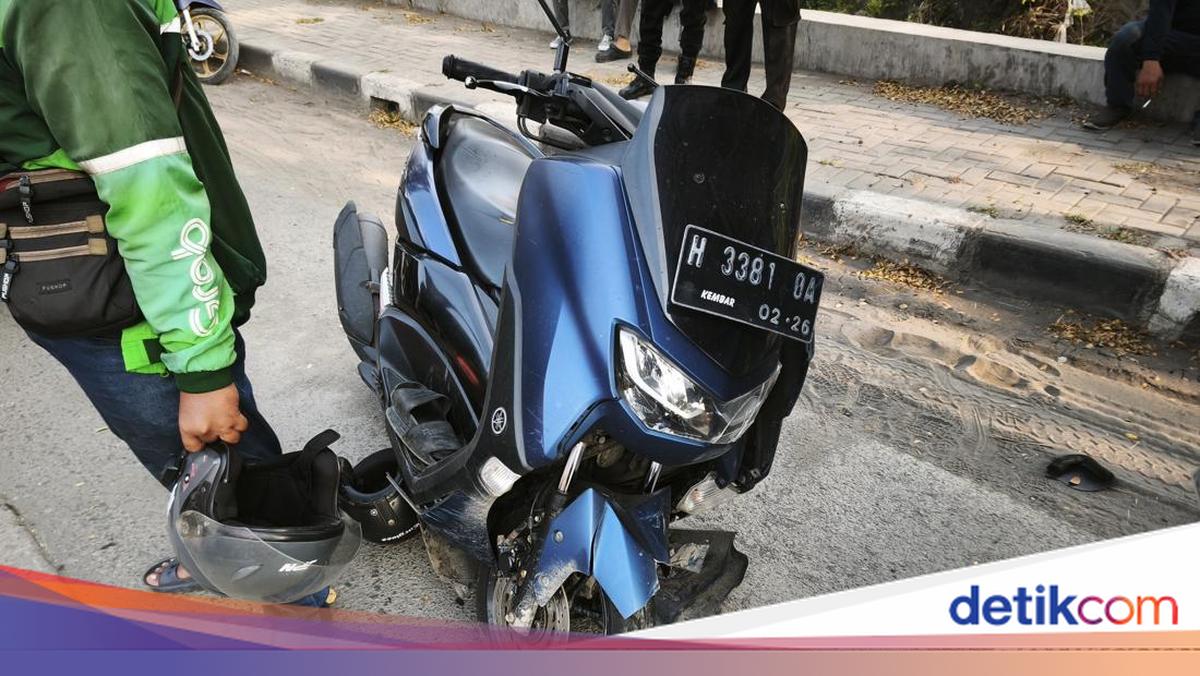 Tabrak Truk di Jalan Yos Sudarso Semarang, Pemotor NMAX Dilarikan ke RS