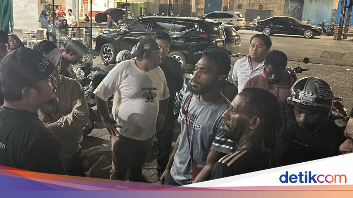 Massa Papua Geruduk Kantor Leasing di Makassar Usai Motor Teman Ditarik ...
