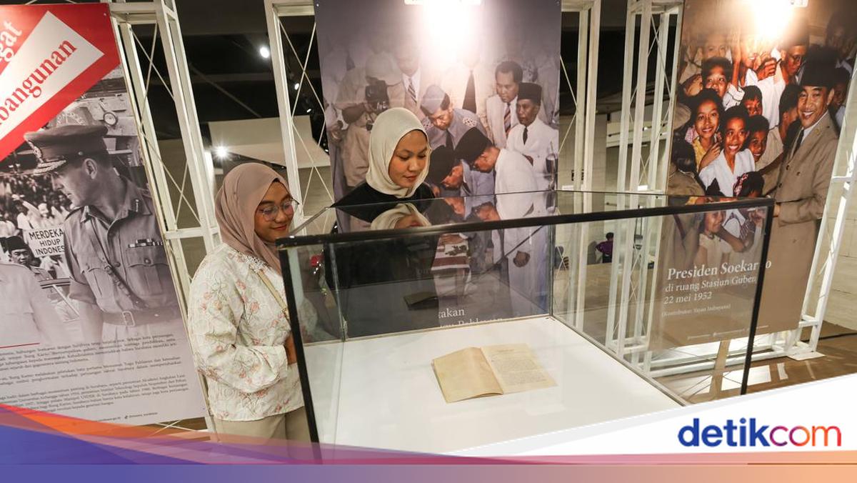 Peringati Bulan Bung Karno, Pemkot Hadirkan Pameran Aku Arek Suroboyo