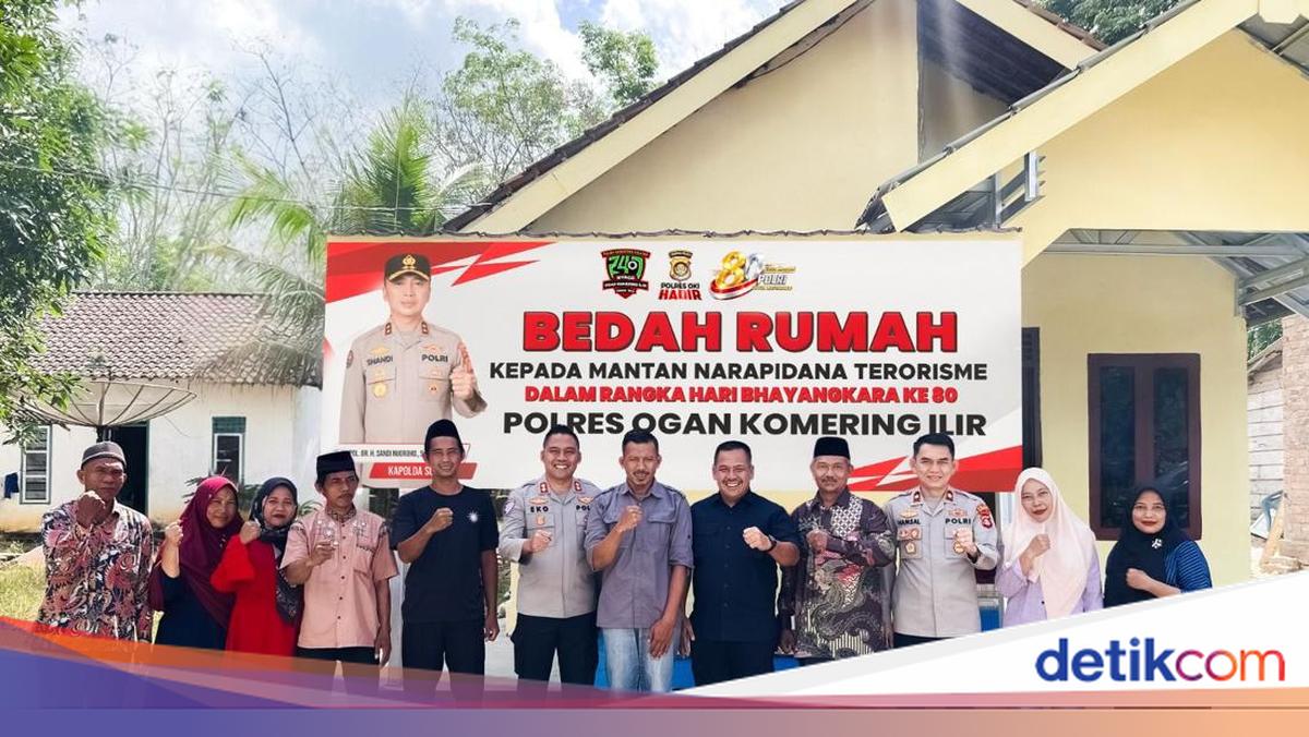 Sambut HUT Bhayangkara, Polres OKI Resmikan Bedah Rumah bagi Eks Napiter