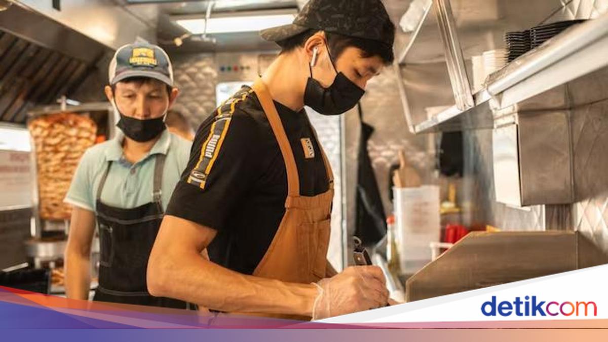 Baru Kerja 3 Jam, Pergawai di Restoran Cepat Saji Langsung Dipecat!