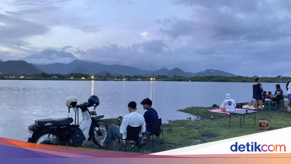 Mengunjungi Bekas Galian C di PKB Klungkung yang Kini Jadi Danau Viral