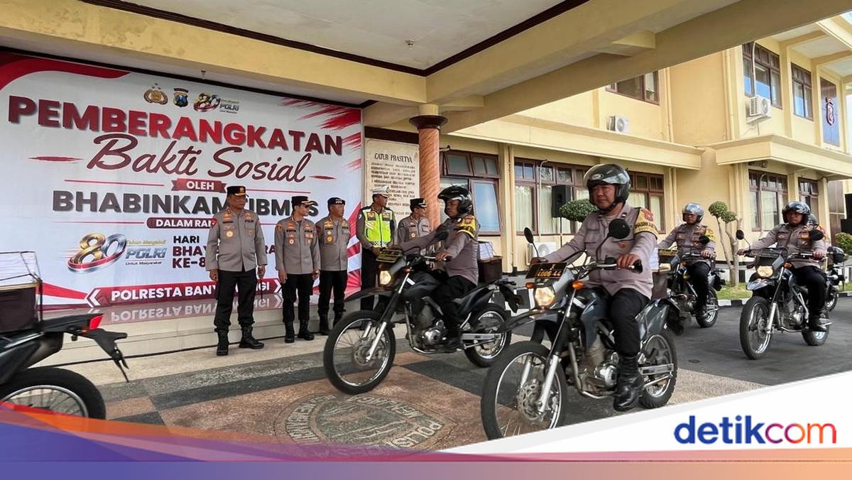 Polda Jatim Sebar 15 Ribu Kitab Suci ke Ribuan Rumah Ibadah di Banyuwangi