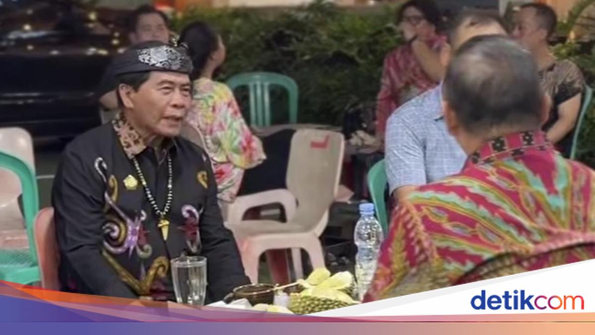 Ngobrol Santai dengan Gubernur Kalbar, Gubernur Kaltara Cicipi Durian ...