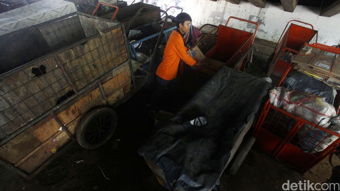 Gerobak Sampah Akan Diganti dengan Sepeda Motor