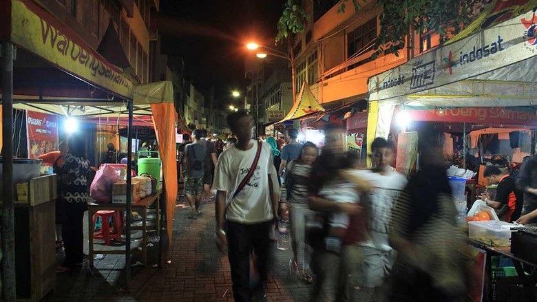 Pasar Semawis, Pusatnya Jajanan Imlek di Semarang