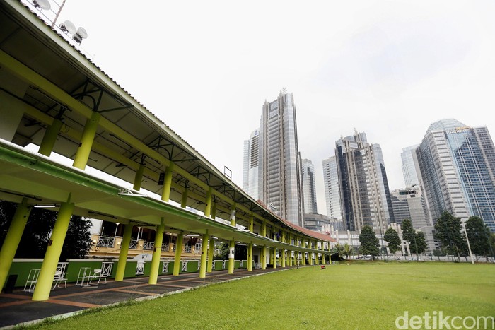 Senayan Golf Driving Range akan Diubah Jadi Hutan Kota
