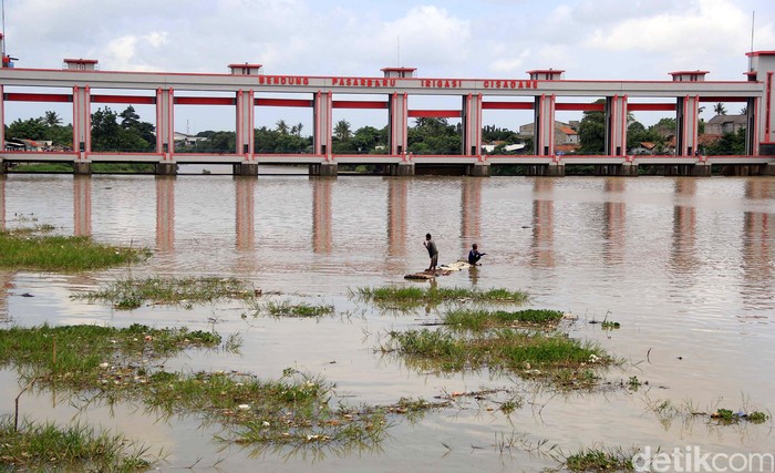 Mengunjungi Bendungan Pintu 10 Cisadane