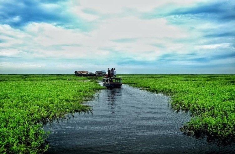 Pesona Kalimantan Selatan yang Menggoda Mata