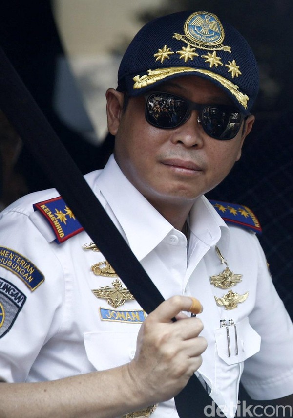 Ignasius Jonan's Instagram, Twitter & Facebook on IDCrawl