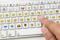 Sejarah Emoji, Ikon yang Sering Disamakan dengan Emotikon