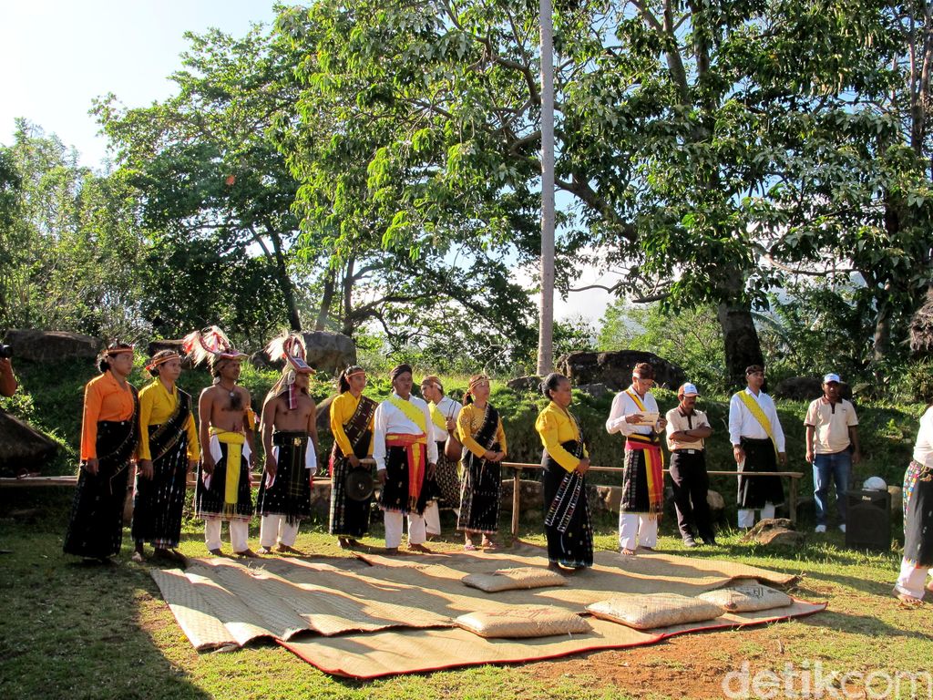 Jelajah Labuan Bajo, Siap Terpukau dengan Indahnya Kampung Melo