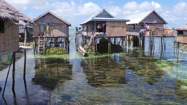 Kenal Lebih Dekat dengan Suku Bajo di Kampung Mola, Wakatobi Kenal Lebih Dekat dengan Suku Bajo di Kampung Mola, Wakatobi