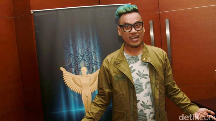 Uya Kuya Ungkap Alasan Gabung Partai Amanat Nasional Uya Kuya Ungkap Alasan Gabung Partai Amanat Nasional