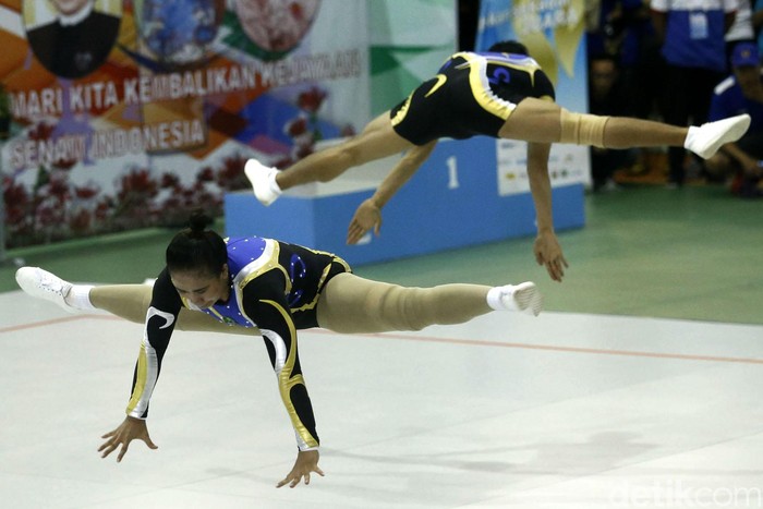 Kelenturan Tubuh Atlet Senam Aerobik