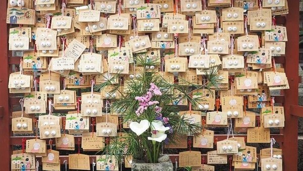 Potret Kuil Pemuja Payudara di Jepang