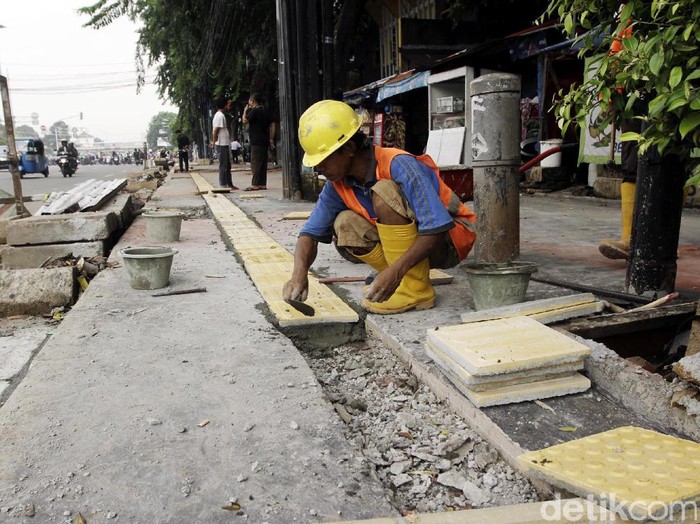 Penataan Trotoar di Jakarta Terus Dikebut
