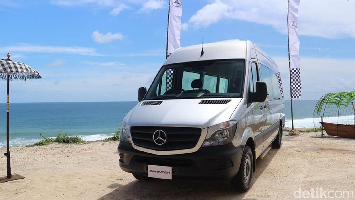 Mercy Sprinter Sasar Bisnis Travel