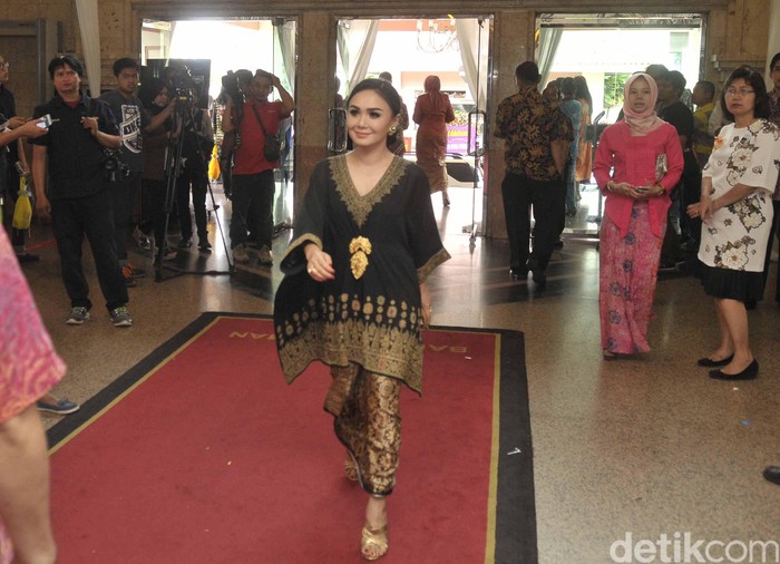 Yuni Shara Masih Cantik Aja