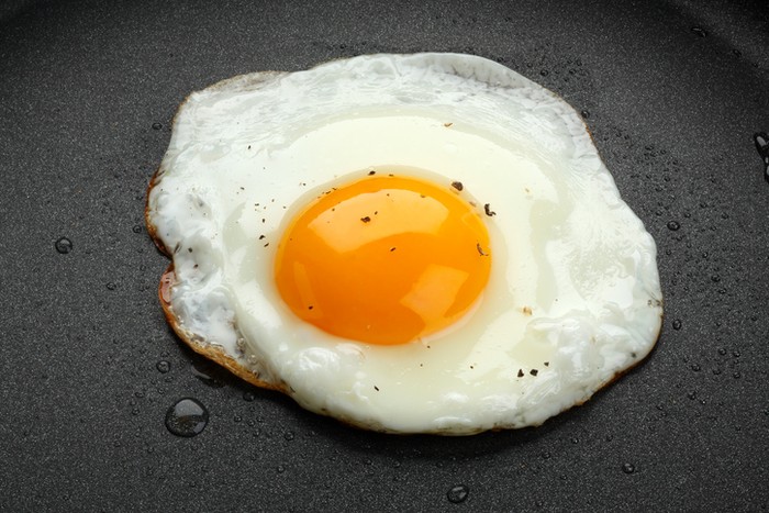 Mengapa Kuning Telur Berwarna Kuning Oranye Lebih Disukai? Mengapa Kuning Telur Berwarna Kuning Oranye Lebih Disukai?