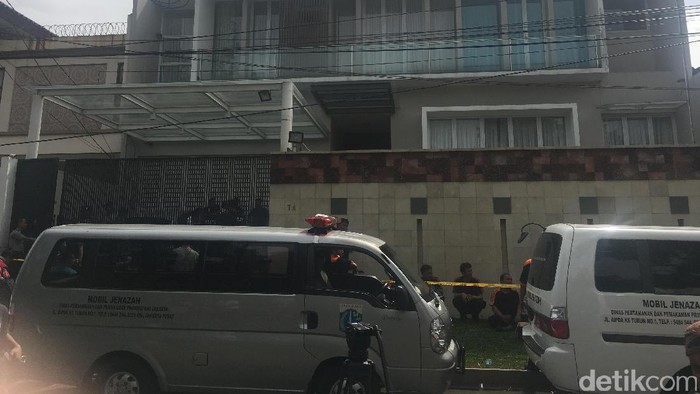 Pelaku Pembunuhan Sadis di Pulomas Sempat Todongkan Pistol ke Sopir Ir Dodi