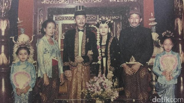 Foto-foto Notomiharjo, Ayah Jokowi yang Sempat Jadi Perbincangan Foto-foto Notomiharjo, Ayah Jokowi yang Sempat Jadi Perbincangan