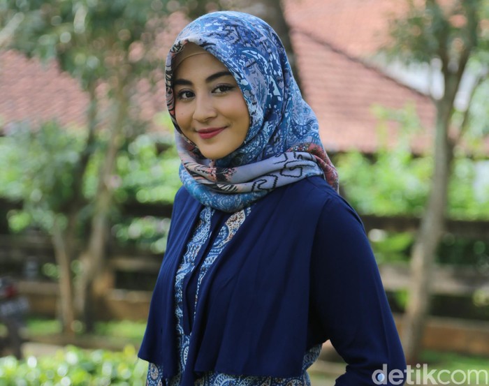 Margin Wieheerm, Calon Istri Ali Syakieb Cantik Berhijab