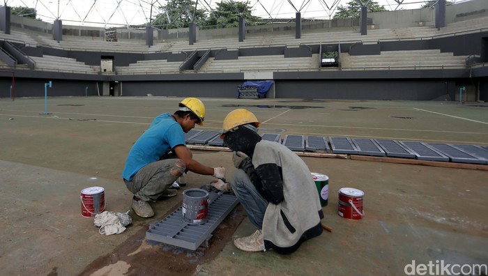 Renovasi Tennis Indoor Senayan