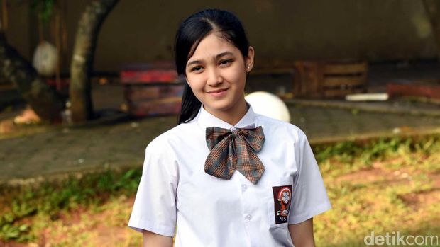 10 Artis Muda Cewek Terhot