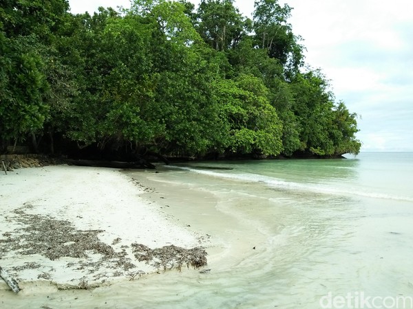 Ini Waiwo, Pantai Instagenic di Raja Ampat