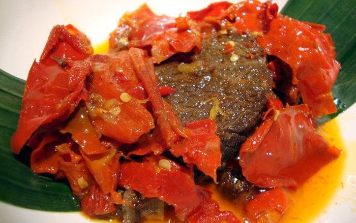 8 Olahan Daging Tradisional Ini Selalu Bikin Ingat Nasi Putih Hangat