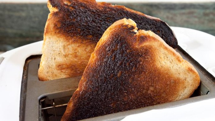 Roti Panggang Gosong? Jangan Langsung Dibuang, Lakukan Saja 5 Langkah ...