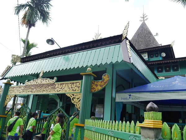 Seperti Apa Masjid Tertua di Kalimantan Selatan?