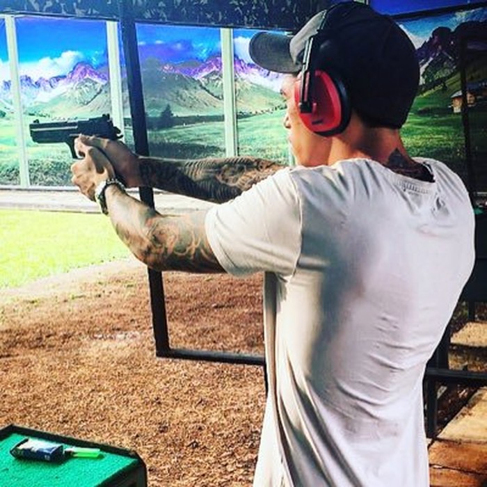 Penampilan Perdana Sean Azad Usai Tersandung Kasus Narkoba