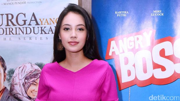 10 Artis Muda Cewek Terhot