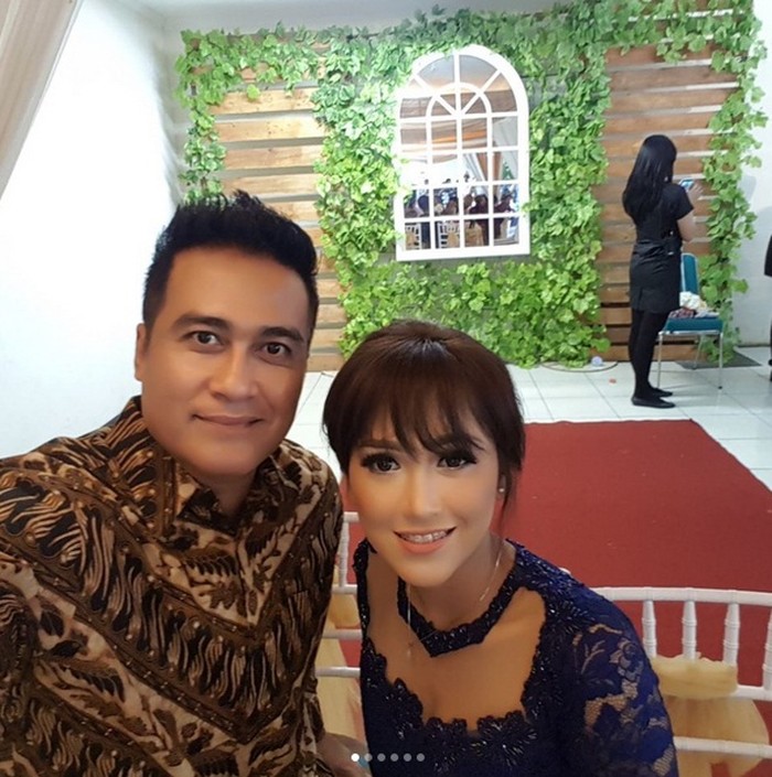 Mesranya Adjie Pangestu dan Istri yang Beda 25 Tahun