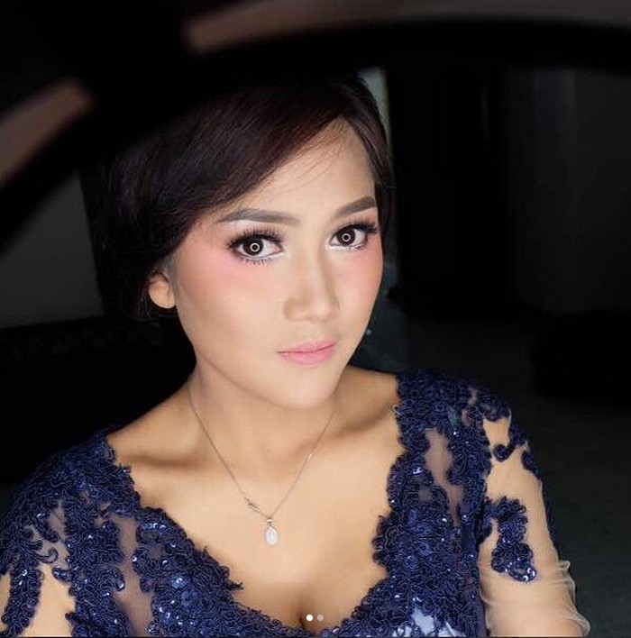 Mesranya Adjie Pangestu dan Istri yang Beda 25 Tahun