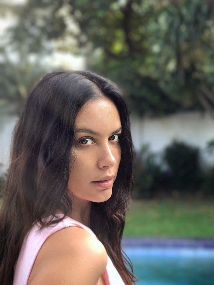 Foto Kecantikan Sophia Latjuba Yang Awet Muda Di Usia 46 Tahun Halaman 4