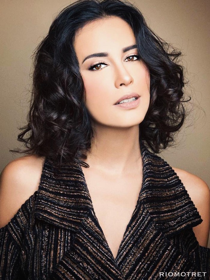 Foto Kecantikan Sophia Latjuba Yang Awet Muda Di Usia 46 Tahun Halaman 2