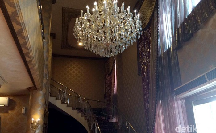 Foto: Begini Mewahnya Kantor First Travel di Depok