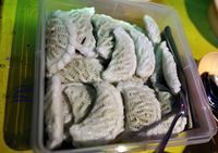 Malam-malam Wisata Kuliner Khas Sanggau di Kafe Terapung