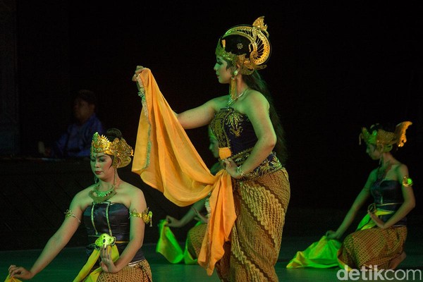 Foto: Cantiknya Dewi Shinta di Prambanan
