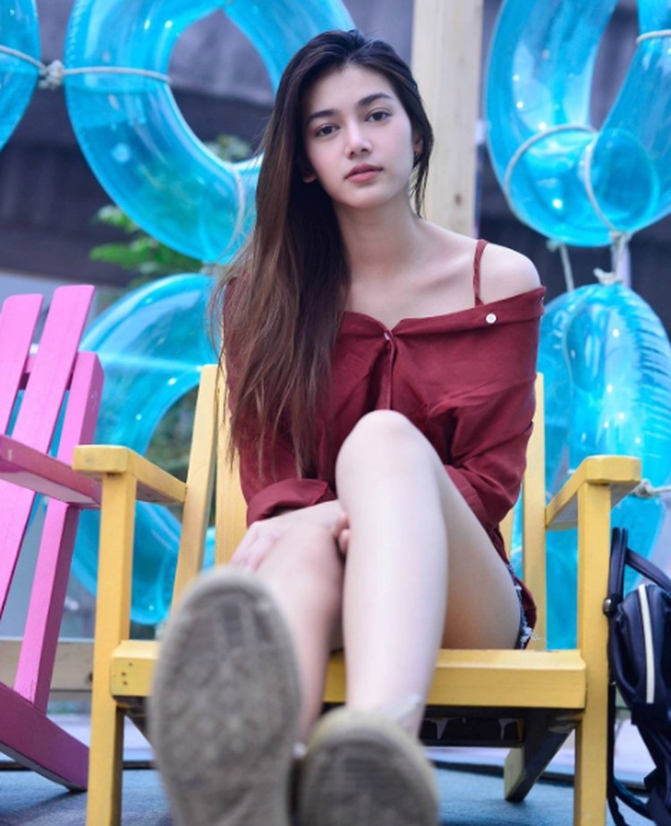 Bukan Seleb Tapi Kecantikan Gadis Ini Hebohkan Instagram
