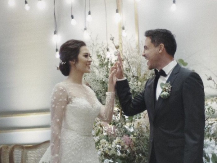 Raisa Resmi Nikah, Keenan Pearce Asyik Nonton Pertunjukan Musik Raisa Resmi Nikah, Keenan Pearce Asyik Nonton Pertunjukan Musik