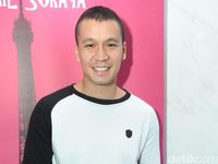 Samuel Rizal Lebih Dalami Karakter Adit di 'Eiffel I'm in Love 2'