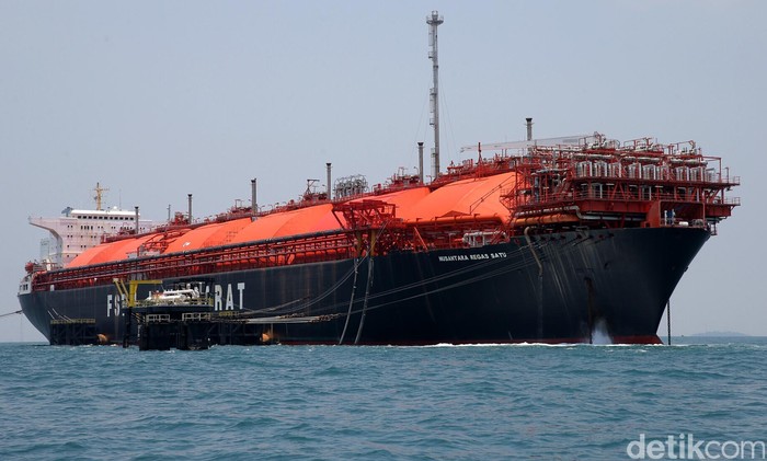 Melihat Produksi Gas Bumi di FSRU Jawa Barat