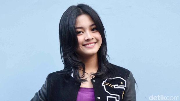 10 Artis Muda Cewek Terhot