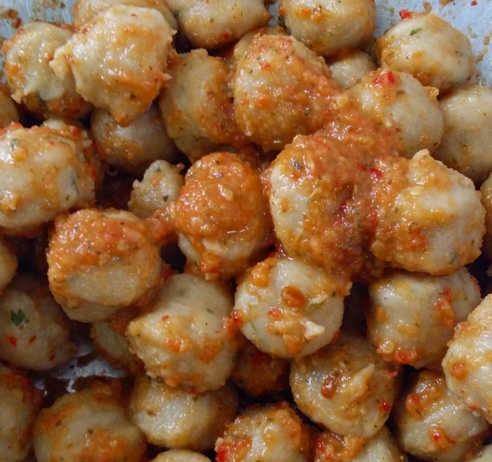 Huaah! Pentol-pentol Super Pedas yang Bikin Ngiler