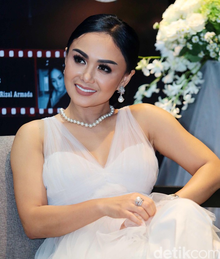 Yuni Shara Cantik Banget Sih!